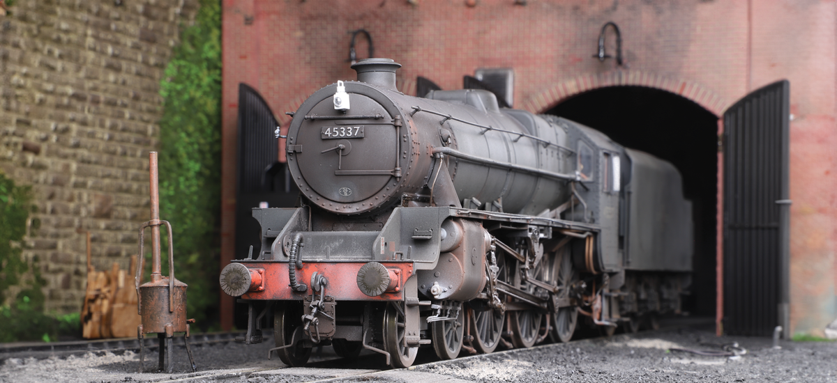 Ellis Clark Trains O Gauge Black 5