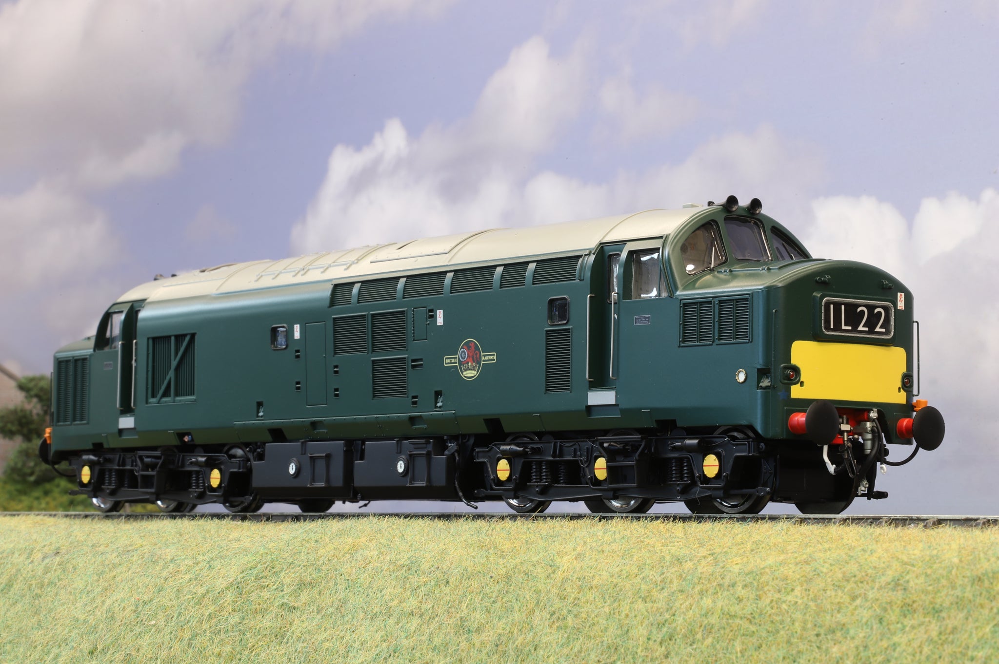 Heljan Finescale O Gauge Class 37 BR Green (SYP) Unnumbered - Ellis ...