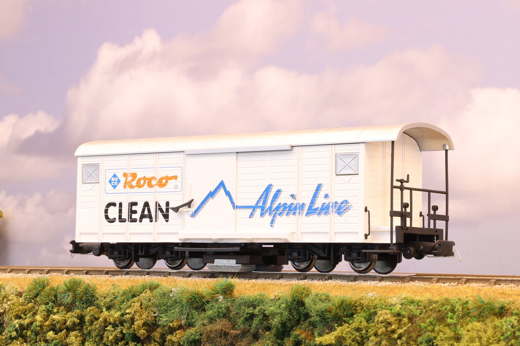 Narrow Gauge 'O' - Ellis Clark Trains