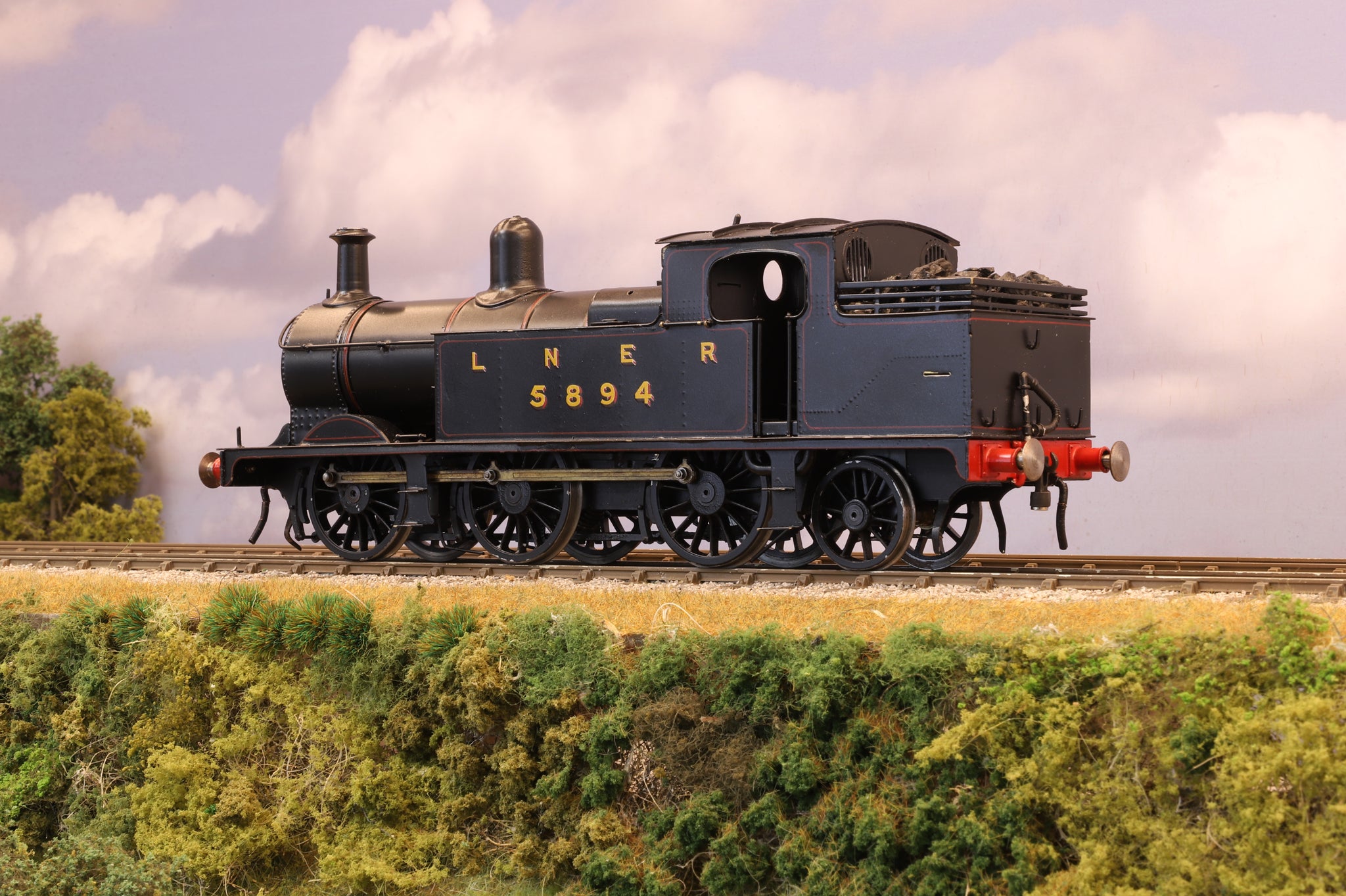 Finescale O Gauge (Kit-Built) ex-GNR N4 No.5894 LNER Black DCC Fitted - Ellis Clark Trains