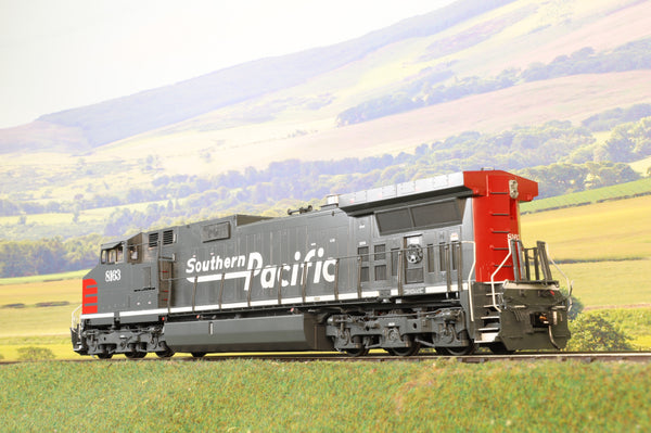 Overland Models Finescale O Gauge Southern Pacific C44-9W No.8163 ...